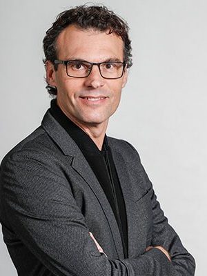 Professeur BARRON Andrew | TBS Education